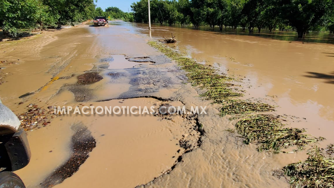 Comienza a verse los daños en la carretera a Los Reyes: profundos ...