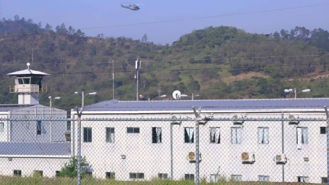 Murieron 18 reos tras enfrentamiento en cárcel de Ecuador ...