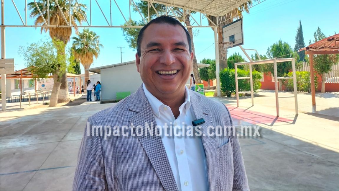Con inversión de 900 mil pesos, dio alcalde uniformes a cerca de 900 ...